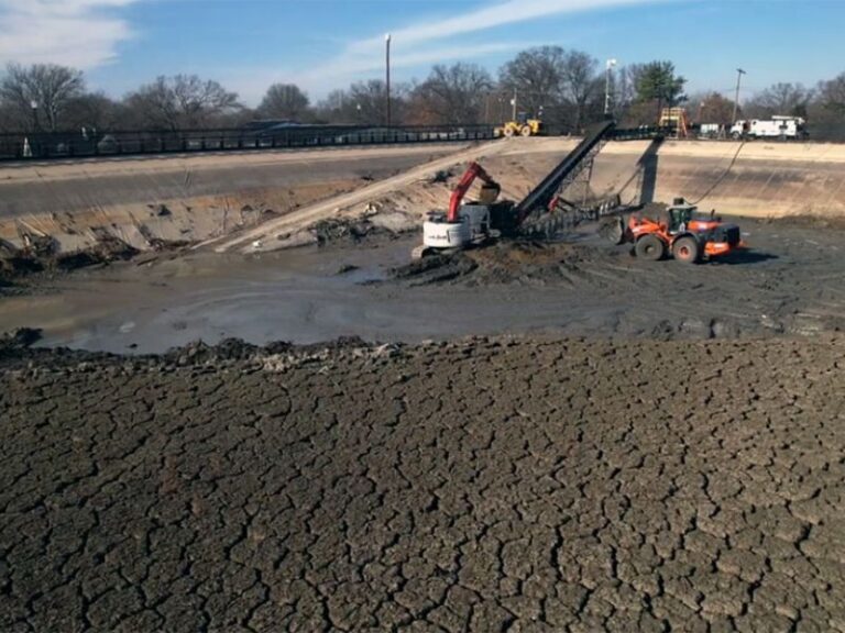 Reservoir Relining Project - Louisville Water Company